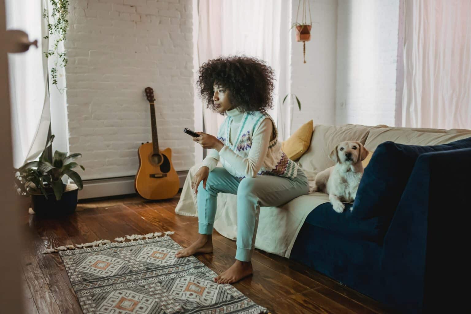 How to Utilise TV Dayparts | Fall Off The Wall
